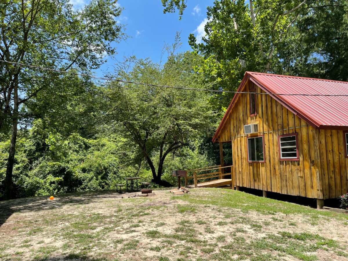 Creekside Cabin #3 – Hidden Springs RV Resort