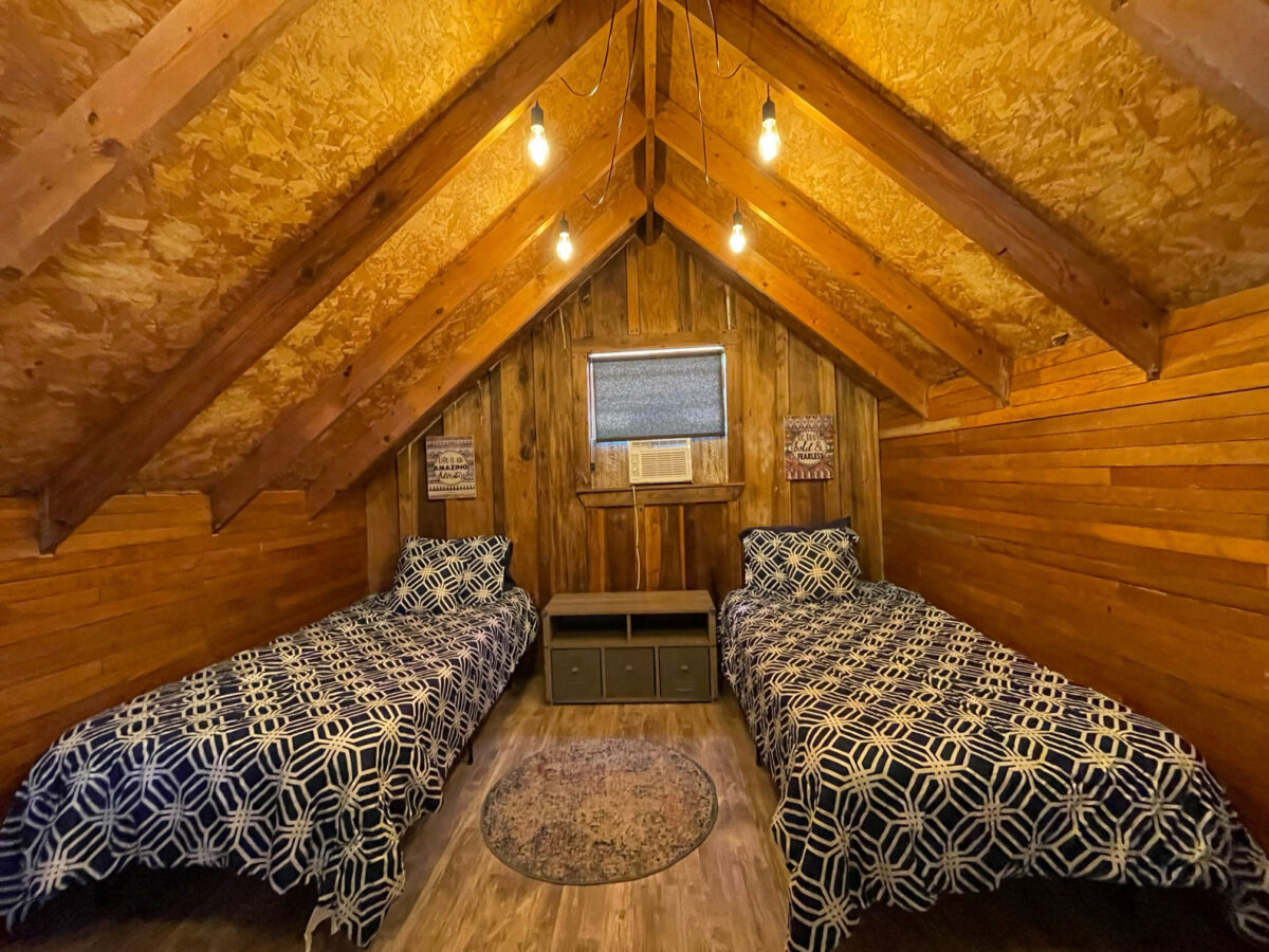 Riverfront Cabin #1 – Hidden Springs RV Resort