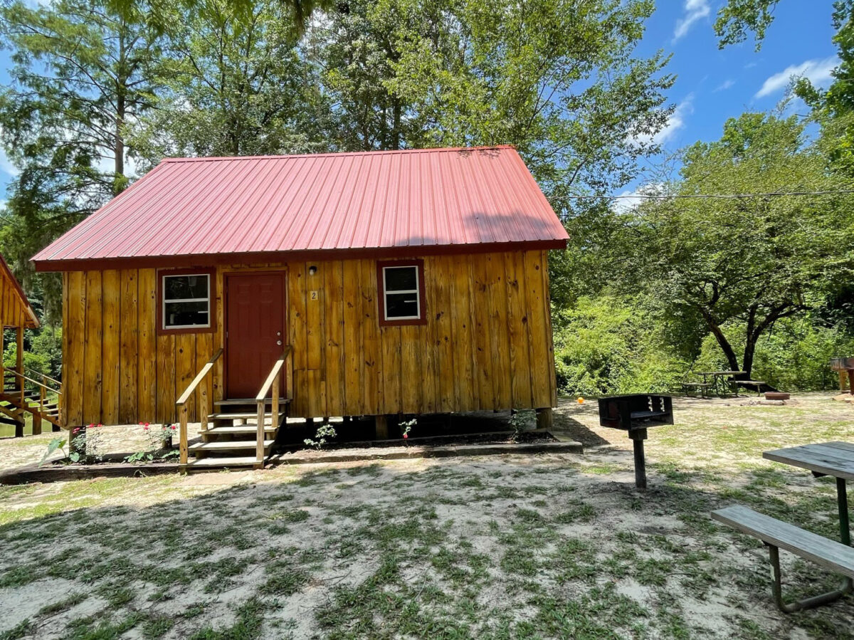 Riverview Cabin #2 – Hidden Springs RV Resort